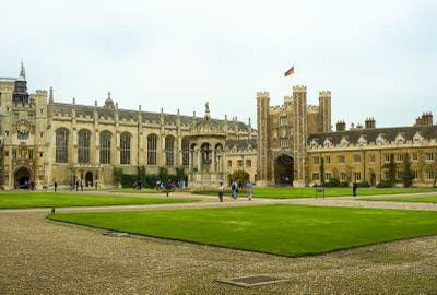 Cambridge University Campus Stock Photo - Image of ancient ...
