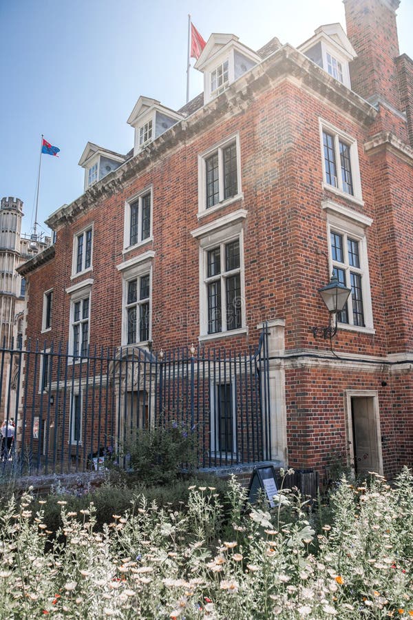 Cambridge University Campus Buildings, UK Editorial Photography - Image ...