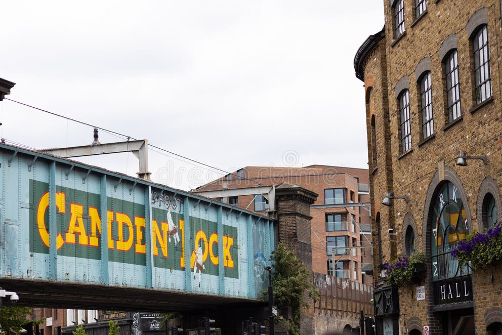 Camden Lock sign editorial stock photo. Image of exterior - 207985263