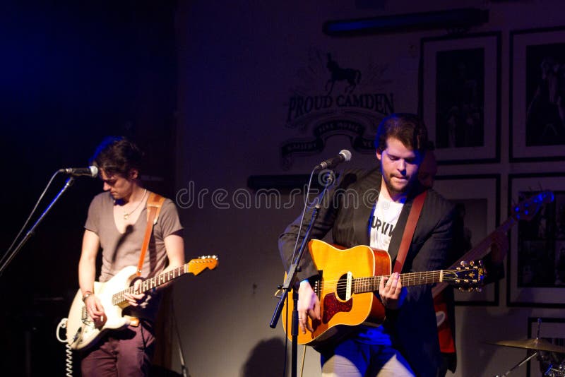 Camden Market Band editorial image. Image of rhythmic - 21515070