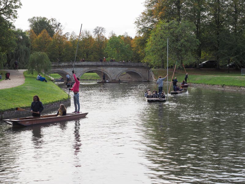 Came Do Rio Que Punting Em Cambridge Fotografia Editorial - Imagem de ...