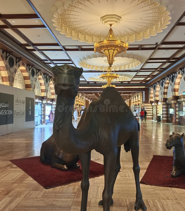 Camel Statue in Dubai Mall UAE Editorial Image - Image of camel ...