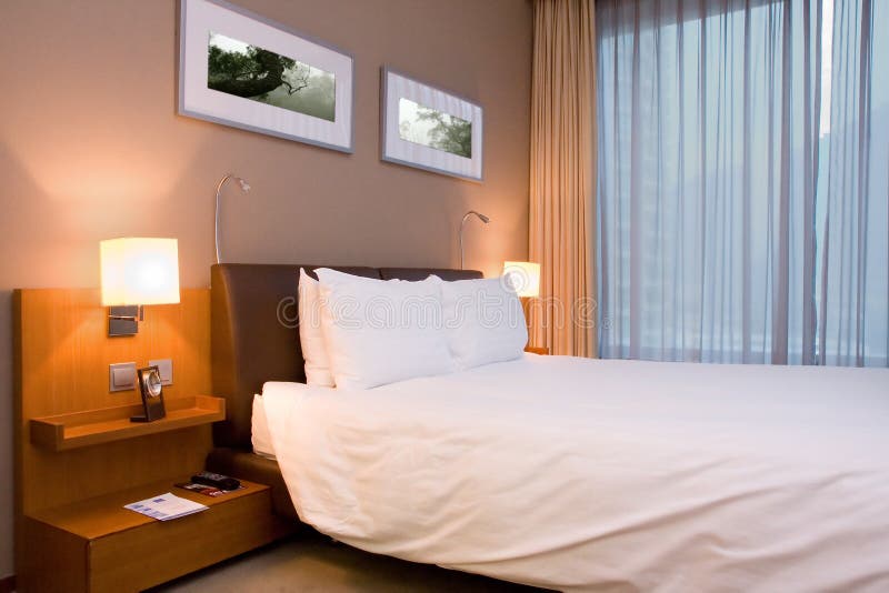 Camera Di Albergo O Camera Da Letto Moderna Immagine Stock - Immagine ...