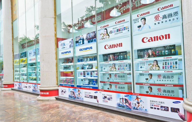 Camera showcase editorial stock photo. Image of shopping - 20037608