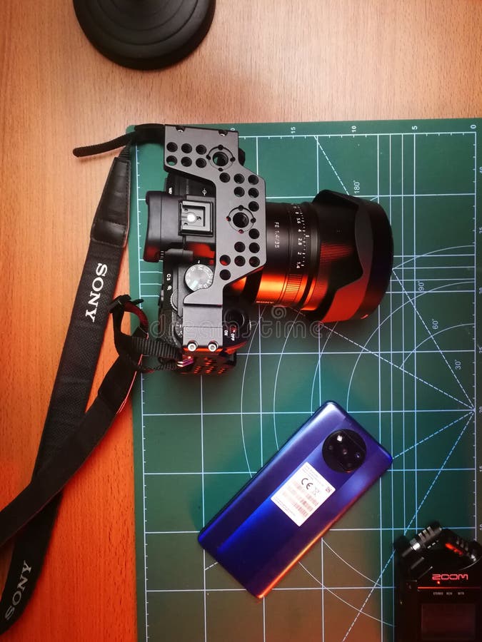 Camera Sony Layflat Gadget Smartphone and Zoom Poco X3 Pro Editorial ...