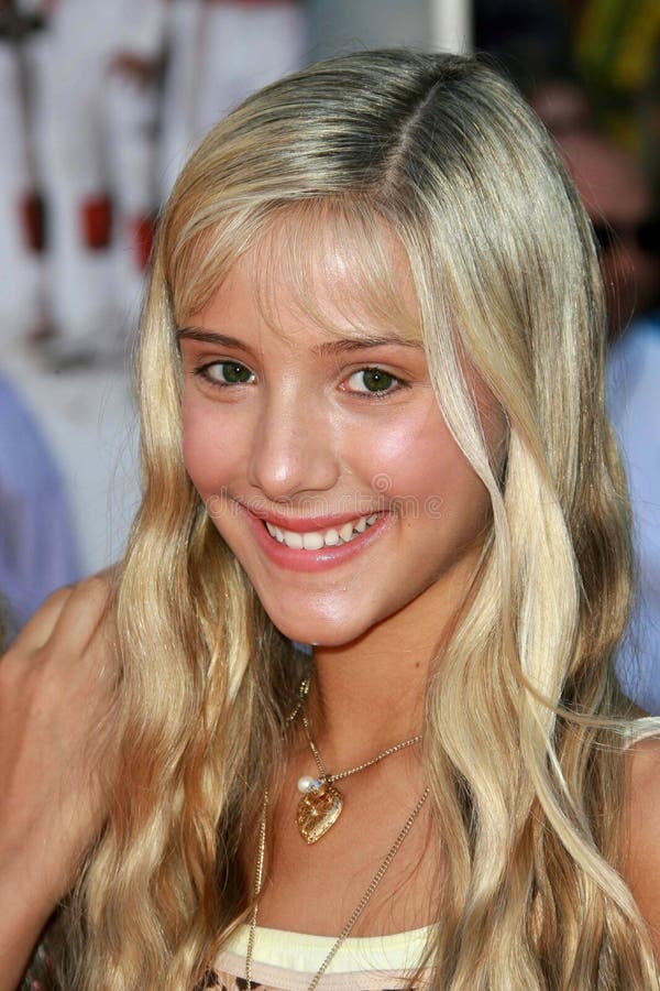 Camilla Rosso, the Game editorial photography. Image of plan - 24305432