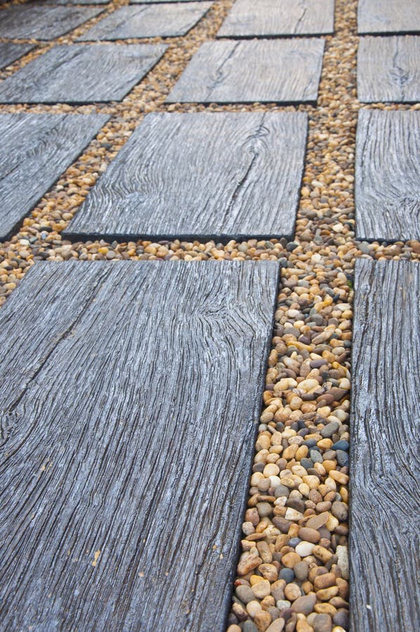 Camino de la roca foto de archivo. Imagen de ornamental - 28740294