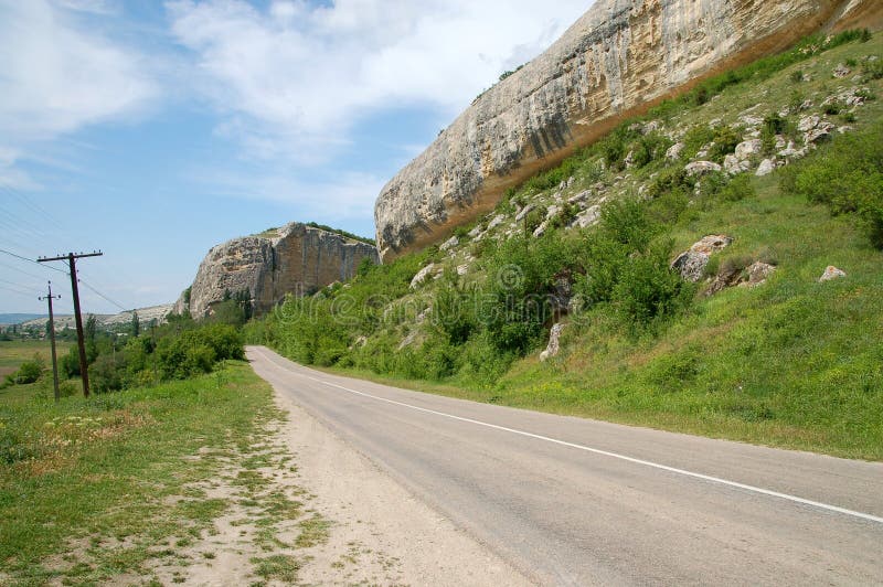 Camino y rocas imagen de archivo. Imagen de campo, camino - 21573573