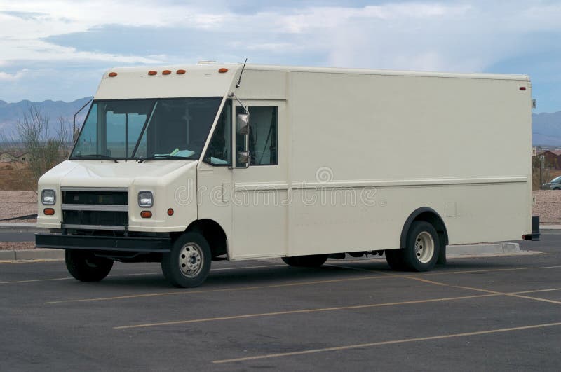 Camion de distribution photo stock. Image of expédition - 6390538