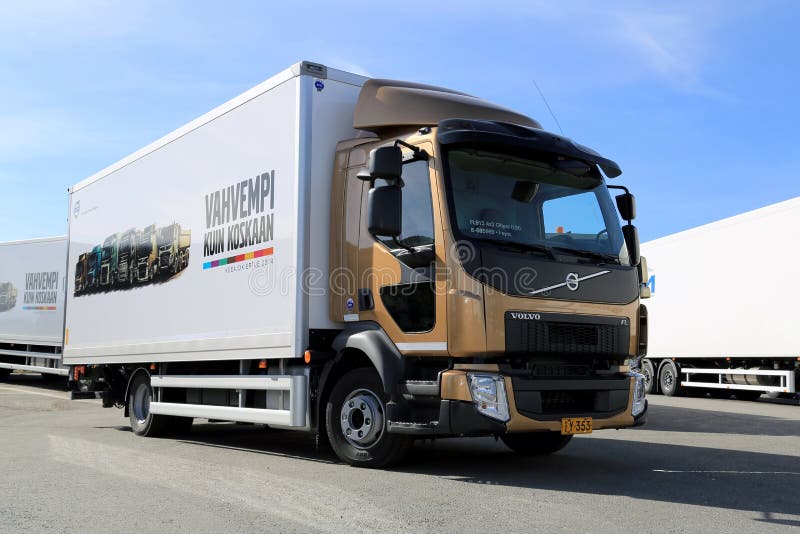 Camion De Livraison De Volvo FL512 Photo stock éditorial - Image du ...