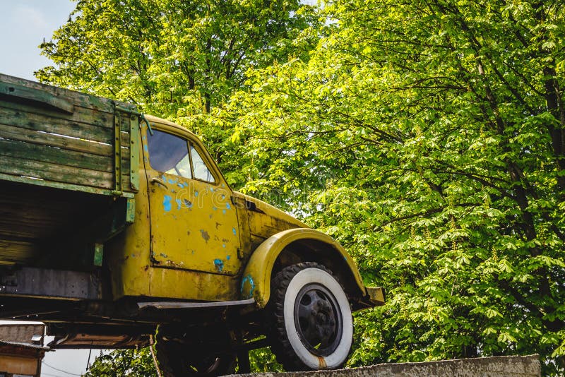 Camion De Monument En Ukraine, Fastov Plan Rapproch? Photo stock ...
