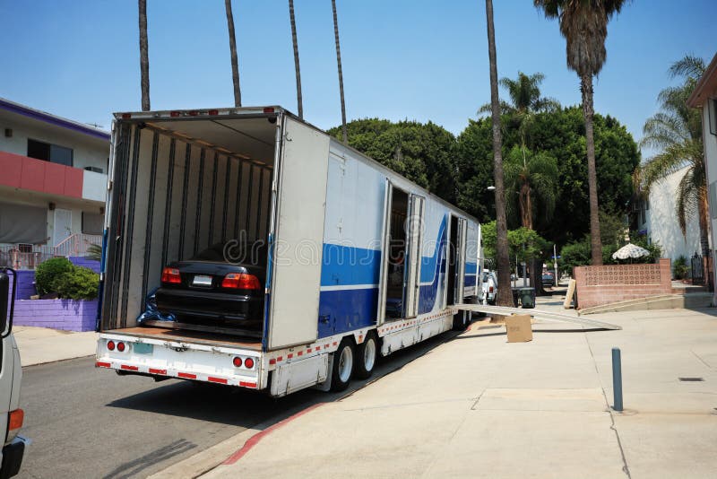 Camion mobile image stock. Image du californie, ville - 5222975