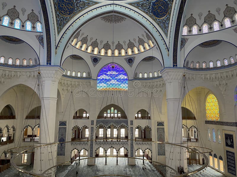 Camlica Mosque Inside, Istanbul, Turkey Editorial Stock Photo - Image ...