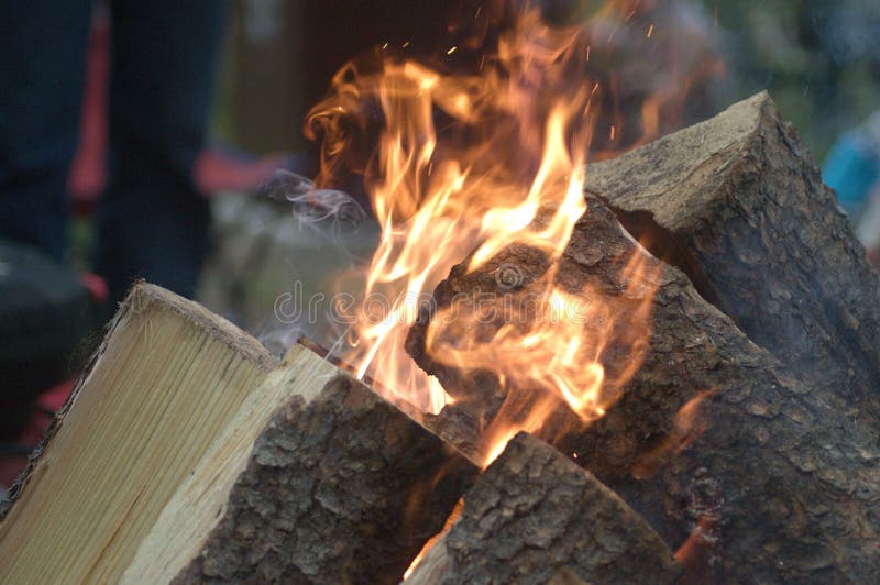 Camp Fire stock image. Image of weekend, fire, logs, family - 44089257