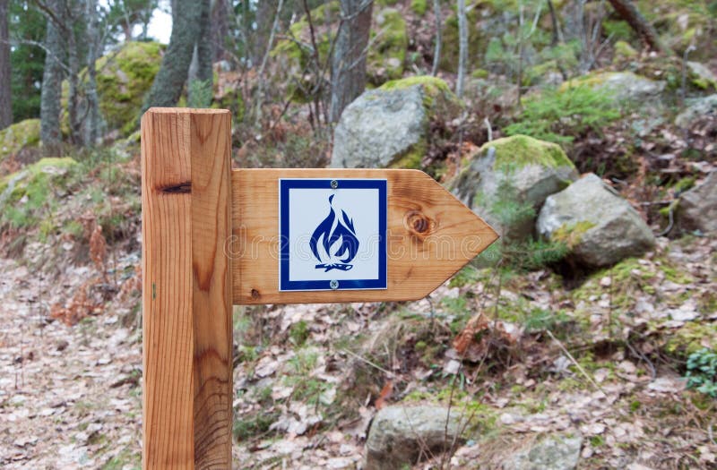 Camp fire sign stock image. Image of signs, travel, tent - 38342209
