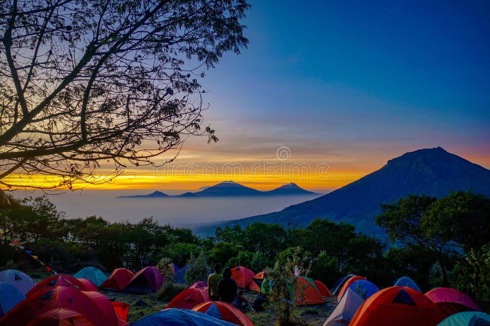 Camp sunrise sindoro stock image. Image of sindoro, central - 261657147