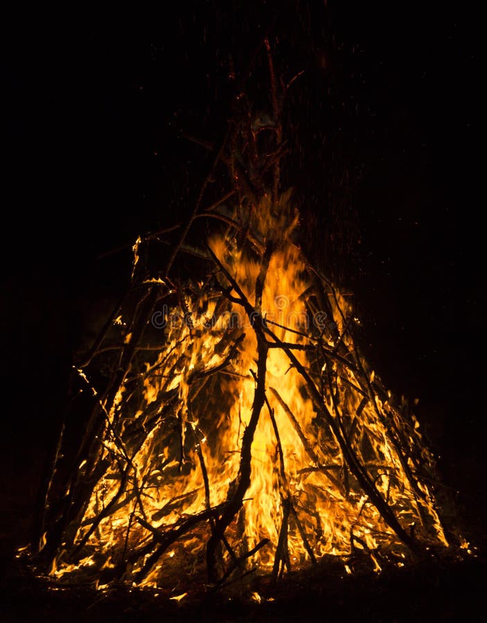Campfire stock photo. Image of burning, heat, burnt, nature - 47910626
