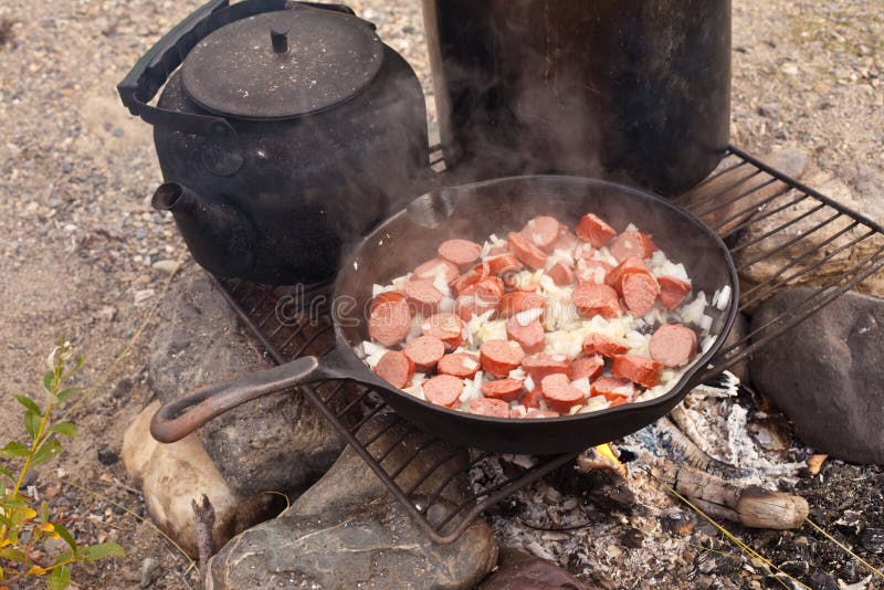 Campfire Cooking stock image. Image of prepare, cooking - 18145425