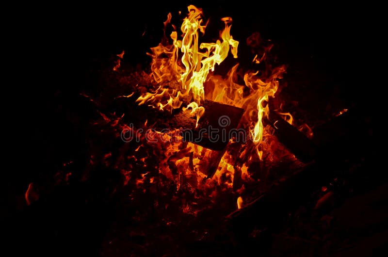 Campfire flames stock image. Image of color, england - 35303327