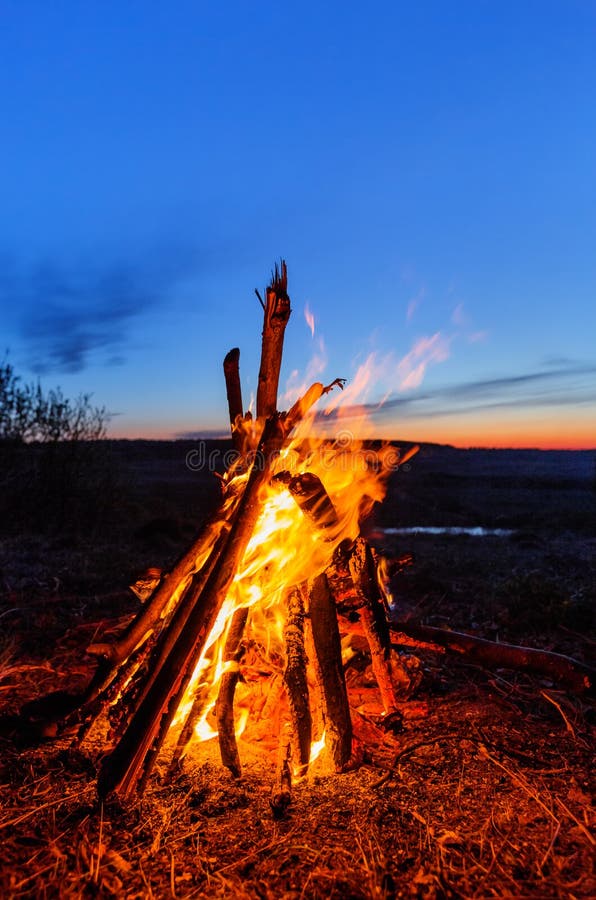 Campfire flames stock image. Image of bonfire, flare - 139359251
