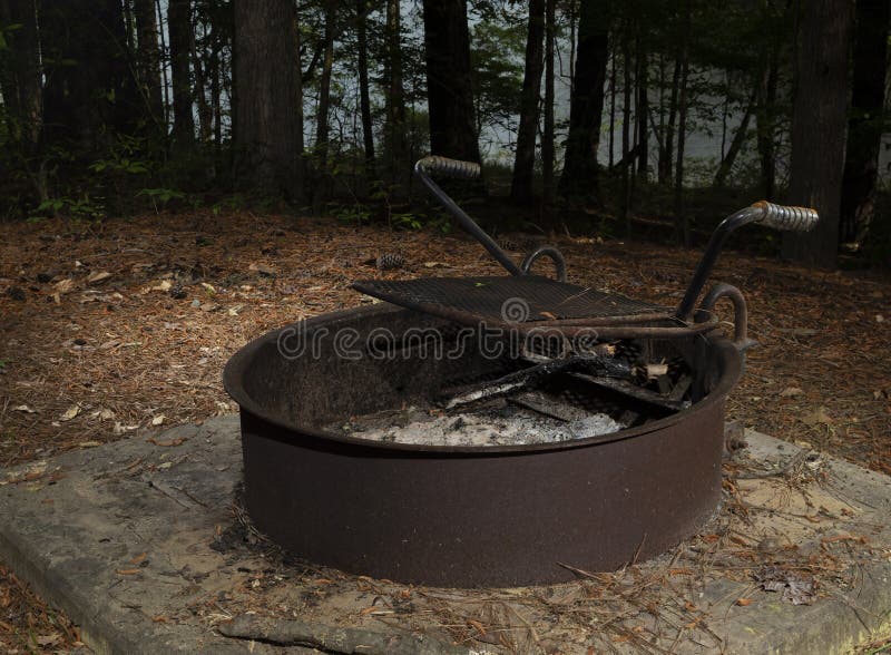 Campfire Pit at Jordan Lake Stock Photo - Image of rust, steel: 271127116