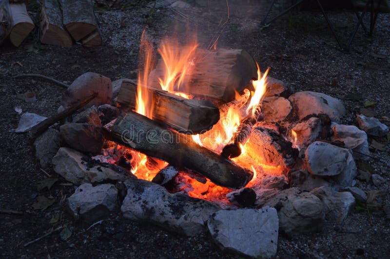 Stone campfire ring stock image. Image of extinguished - 98319413