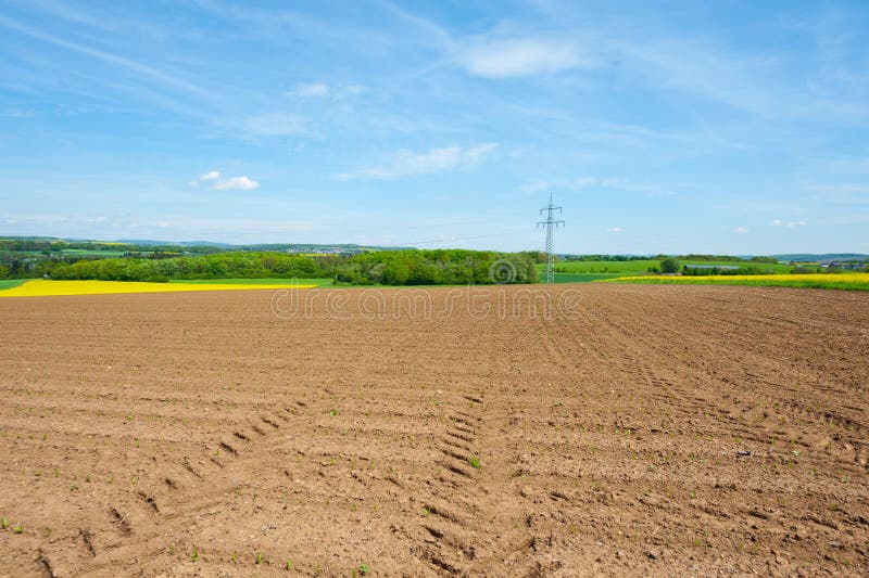 Campo arato immagine stock. Immagine di terra, fango - 19506249