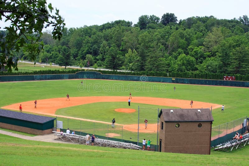 Campo di baseball fotografia stock. Immagine di parco - 8322678