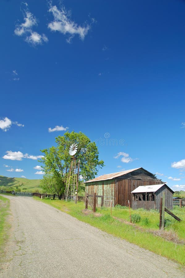 Campo rural imagen de archivo. Imagen de rural, farmland - 721783