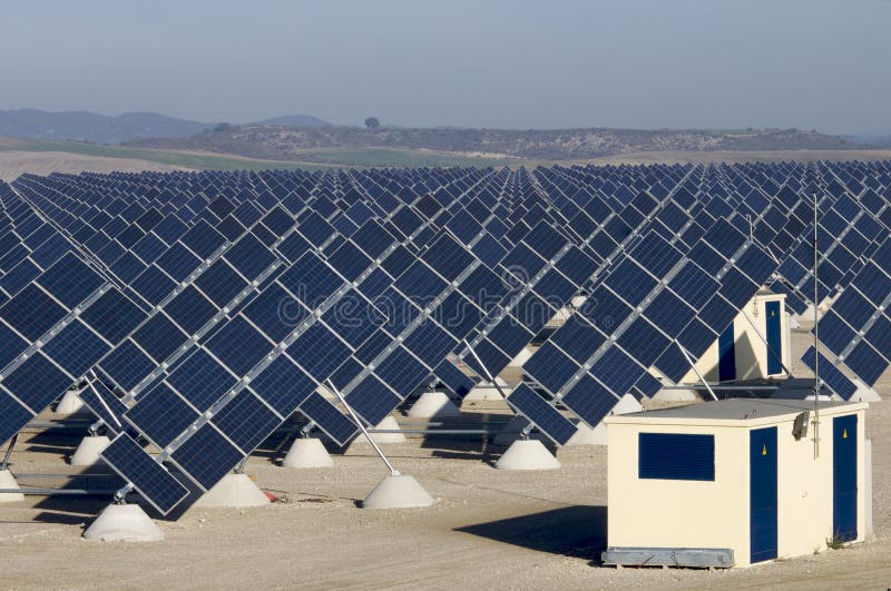 Campo solar imagem de stock. Imagem de geradores, efeito - 12775471