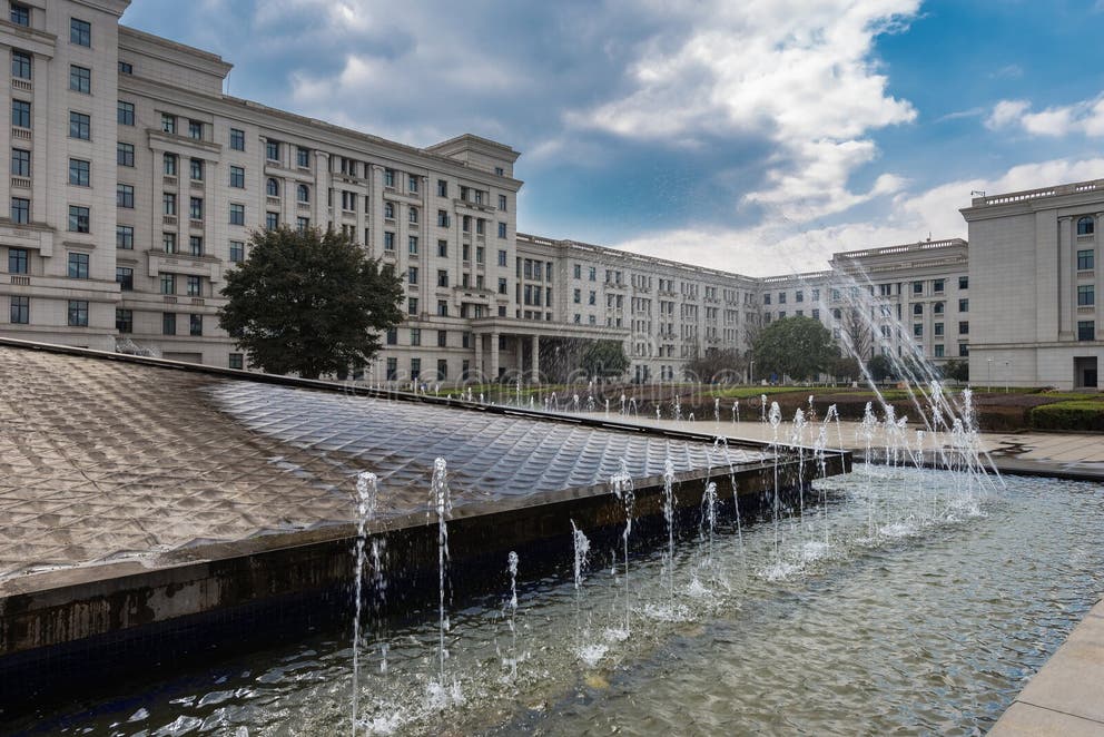 Campus Scenery of University of Electronic Science and Technology of ...
