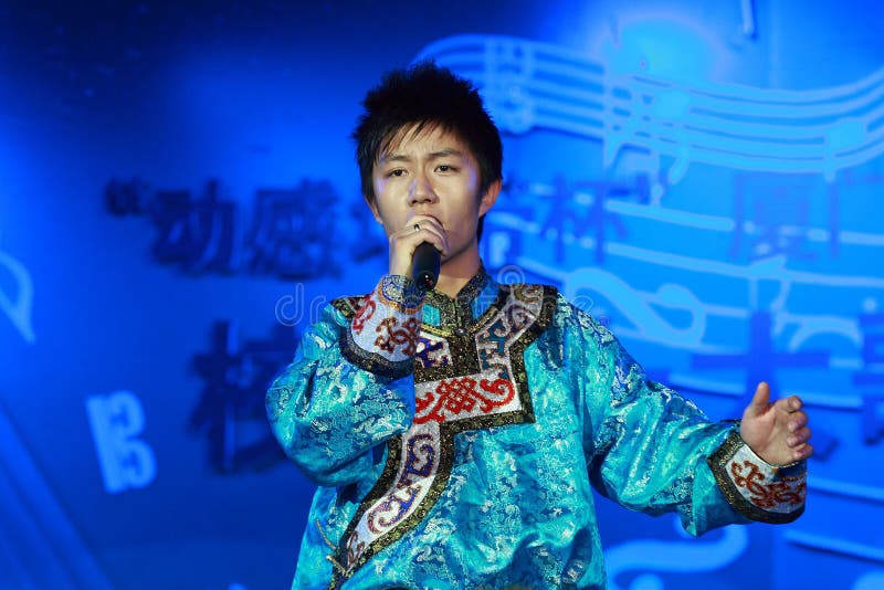 Campus Singer editorial photo. Image of campus, top10 - 4848241