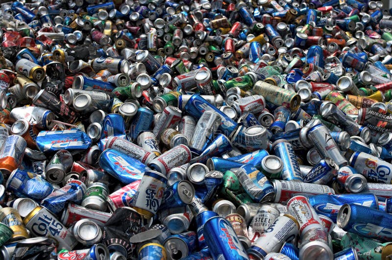 Cans aluminum pile editorial photo. Image of aluminum - 8314441