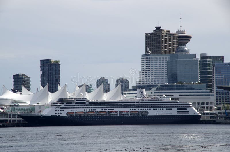 Canada Place Vancouver Downtown Editorial Photography - Image of summer ...