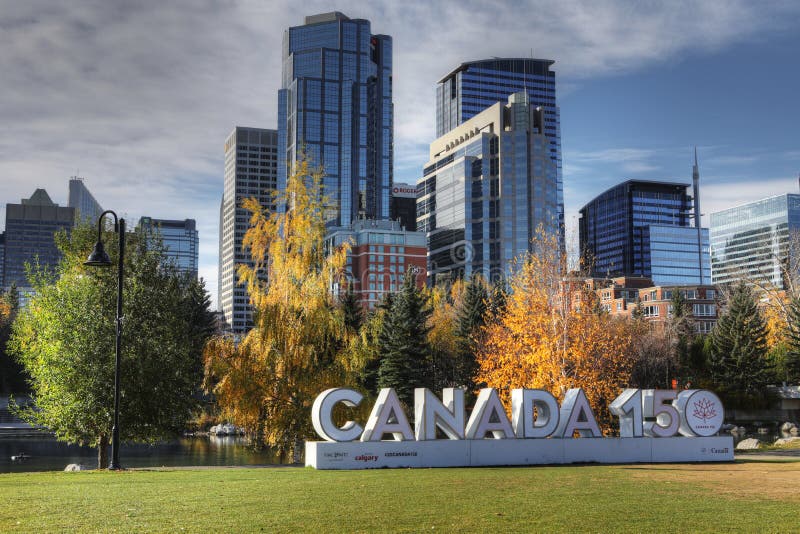 Canada 150 Sign in Front of the Calgary Skyline Editorial Photo - Image ...