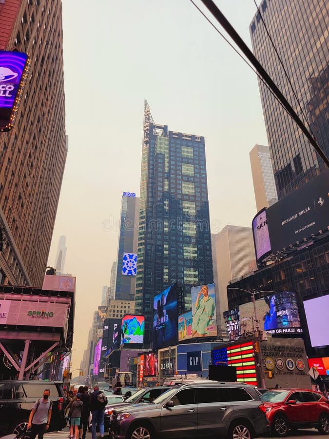 Canada Wildfire Causes Smoke Covered Afternoon in New York. Seen at the ...