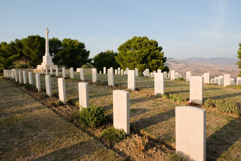 Canadian cemetery stock photo. Image of stone, tomb, memorial - 7521618