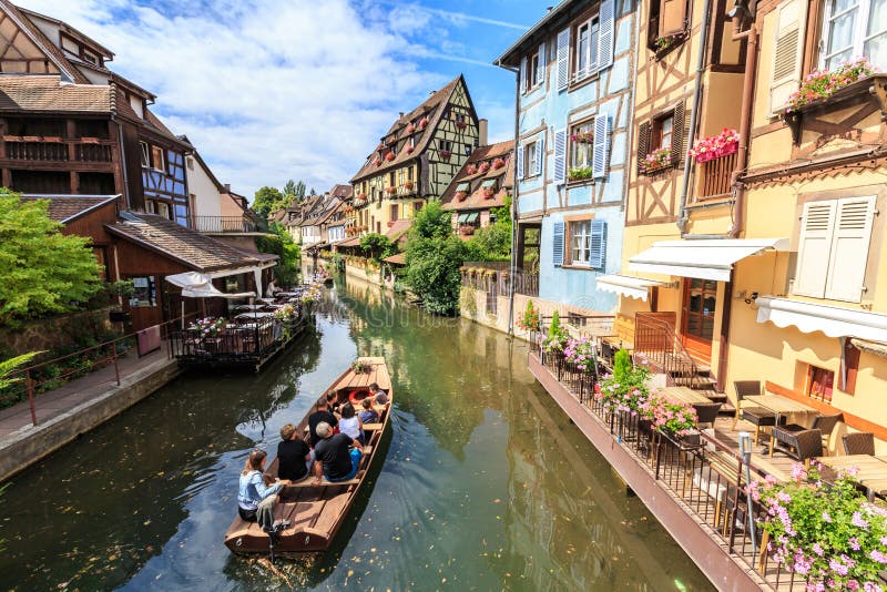 Canal in Colmar, Alsace editorial stock image. Image of house - 100093634