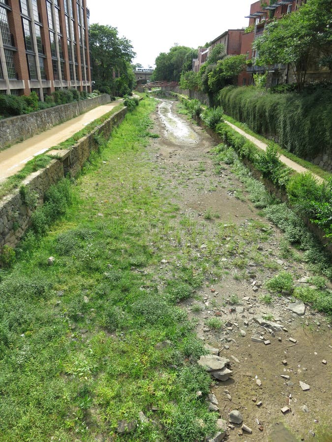 Canal Drenado De C&O En Georgetown Imagen de archivo - Imagen de clima ...