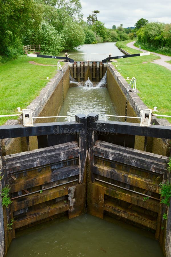 Devizes, Cornwall, England. Stock Image - Image of tourism, locks: 99358627