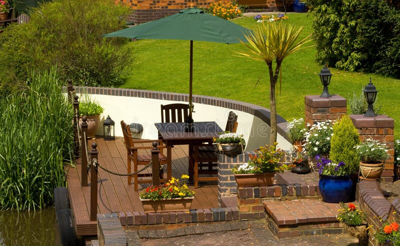 Canal Side Garden stock image. Image of boat, wood, canal - 13089161