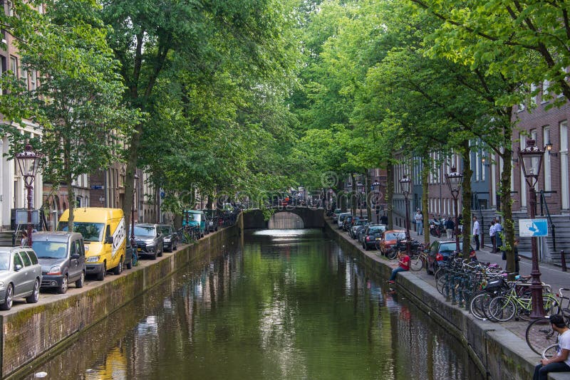 Canales de Amsterdam fotografía editorial. Imagen de acontecimiento ...