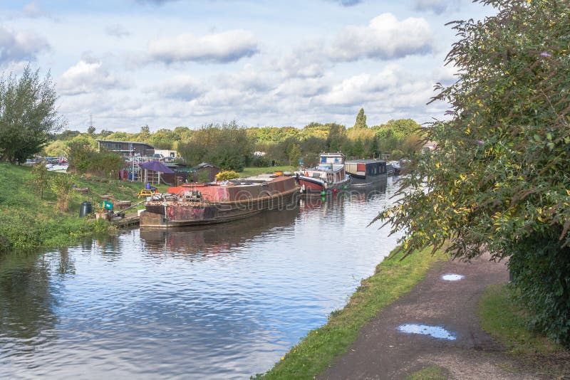 Canal Boats Scene England stock image. Image of river - 18616629