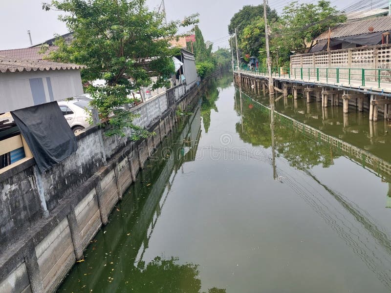 Canals River local water editorial photo. Image of water - 275433221