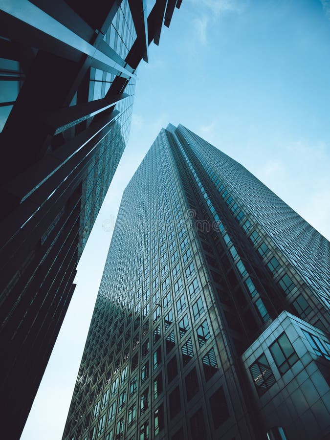 Canary Wharf skyscraper stock image. Image of building - 374649629