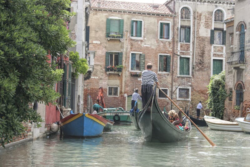 Canaux, Venise, Italie image éditorial. Image du méditerranéen - 33245385
