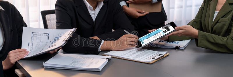 Candidate and Interviewers Discuss Work Experience in Job Interview ...