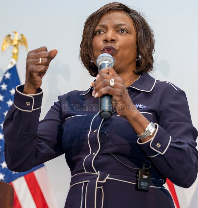 Candidate for Senator Val Demings Talking To Supporters and the Media ...