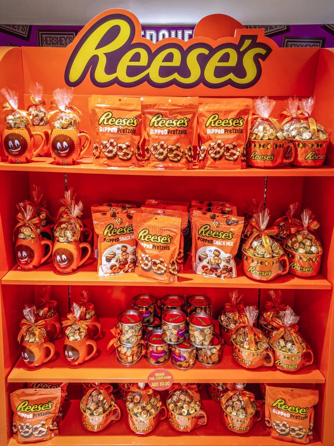 Candy Store in the Dubai Mall in UAE Editorial Stock Photo - Image of indoor, white: 389392623
