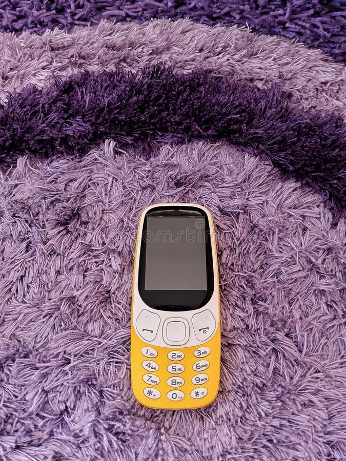 Candybar-shaped Cell Phone, a Communication Tool that is Quite Effective and Reliable because of ...